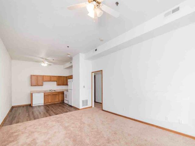 Pinnacle Heights 2 Bedroom Apartment for Rent at 100 Pinnacle Height Dr, Morgantown, WV 26505 Suncrest