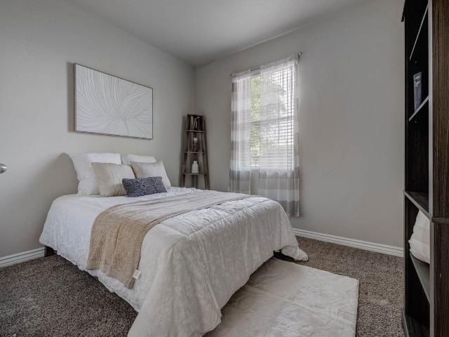 Pinnacle Highbury 1 Bedroom Apartment for Rent at 5301 W Whitehorse Ln, West Valley City, UT 84120