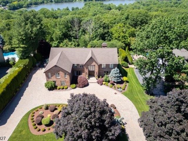 Pinnacle Pt, Randolph, Home For Sale