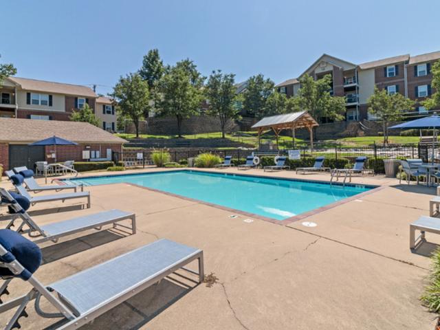 Pinnacle Ridge Apartments 3 Bedroom Apartment for Rent at 24800 Chenal Pkwy, Little Rock, AR 72223