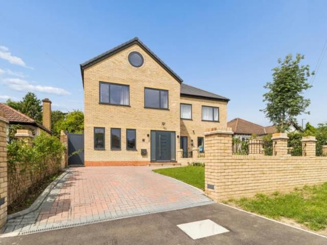 Pinner Hill Road, Pinner HA5, 5 bed semi detached house to rent, £3,500 pcm | PrimeLocation