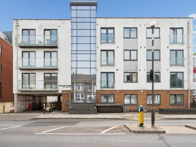 Pinner Road, Harrow HA1, 1 bed flat to rent, £1,600 pcm | PrimeLocation