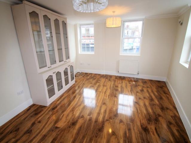 Pinner Road, Harrow HA1, 2 bed flat to rent, £1,650 pcm | PrimeLocation