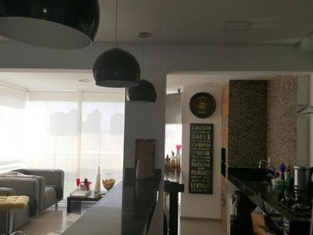 Pinot Noir com varanda gourmet c/ churrasqueira, novo !