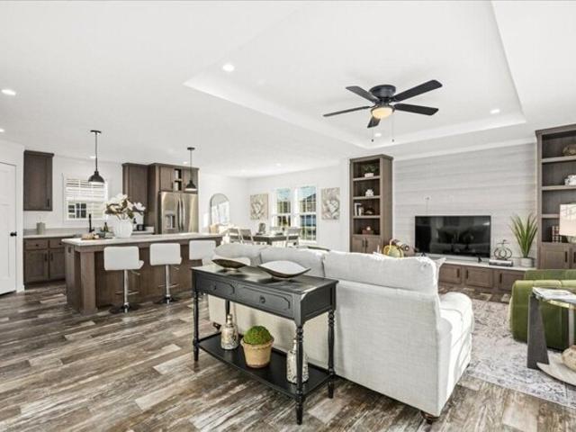 Pinrock Dr, Sturbridge, Home For Sale