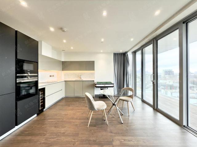 Piazza Walk, London E1, 1 bed property to rent, £3,300 pcm | PrimeLocation