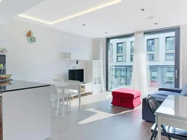 Piazza Walk, St. George in the East, London, E1 8ZH, United Kingdom | 2 bed house for rent #165781981 | Rentberry