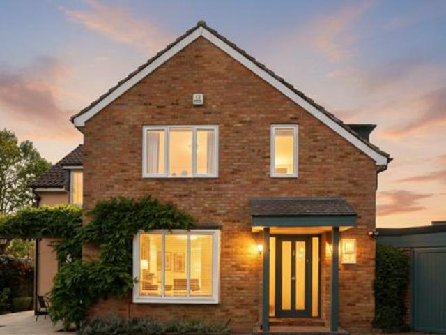 Picton Court, Highview Road, 4 Bedroom Detached