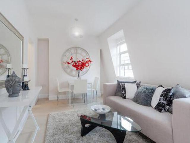 Picton Place, London, 2 Bedroom Flat