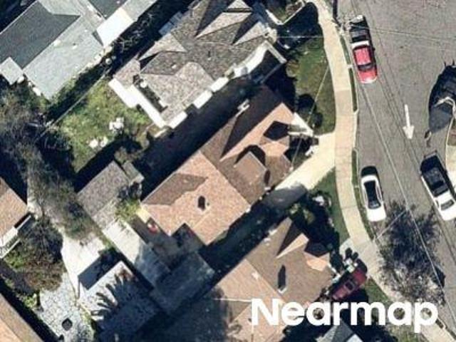 Picardy Dr S