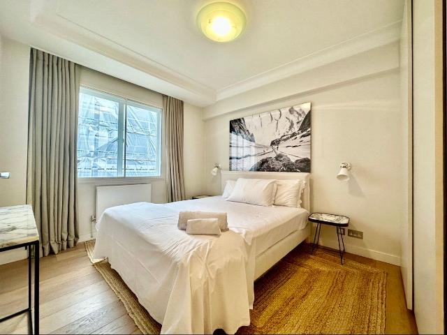 Piccadilly, Mayfair, London W1J, 2 bed flat to rent, £6,500 pcm | PrimeLocation
