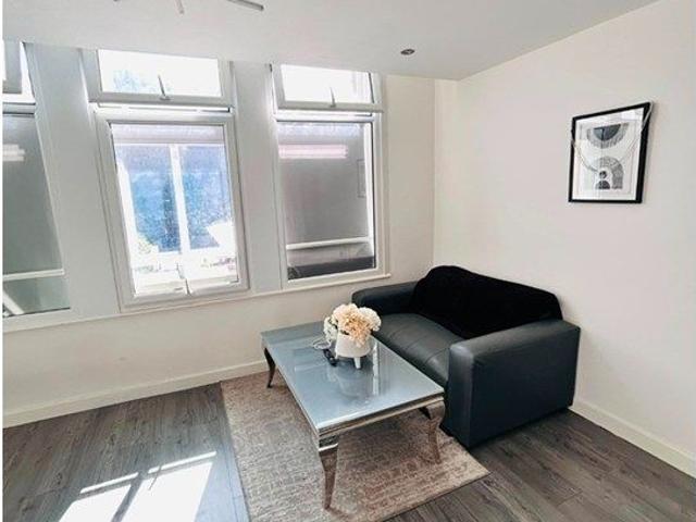 Piccadilly, Bradford BD1, 1 bed flat to rent, £650 pcm | PrimeLocation