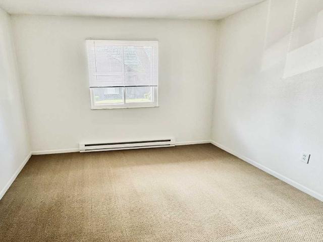 Piccadilly East 1 Bedroom Apartment for Rent at 2750 Pickle Rd, Oregon, OH 43616