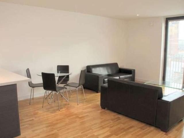 Piccadilly Place, Manchester, St. Helens, M1
