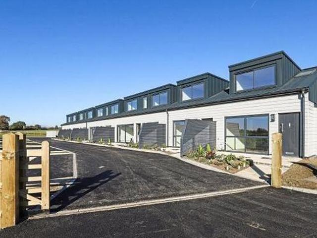 Pickerells View, Dunmow Road, 4 Bedroom Barn