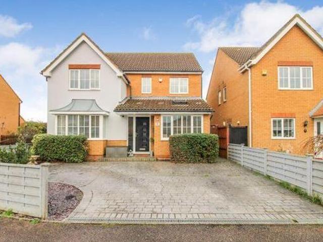 Pickering Close, Sandy, 4 Bedroom Detached