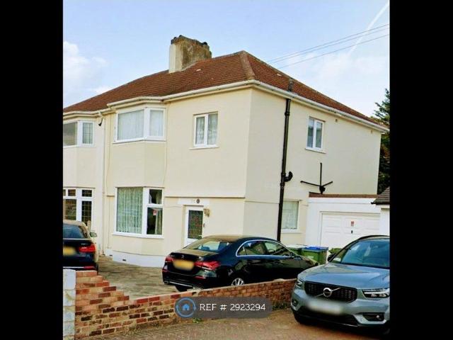 Pickford Lane, Bexleyheath DA7, 3 bed semi detached house to rent, £2,250 pcm | PrimeLocation