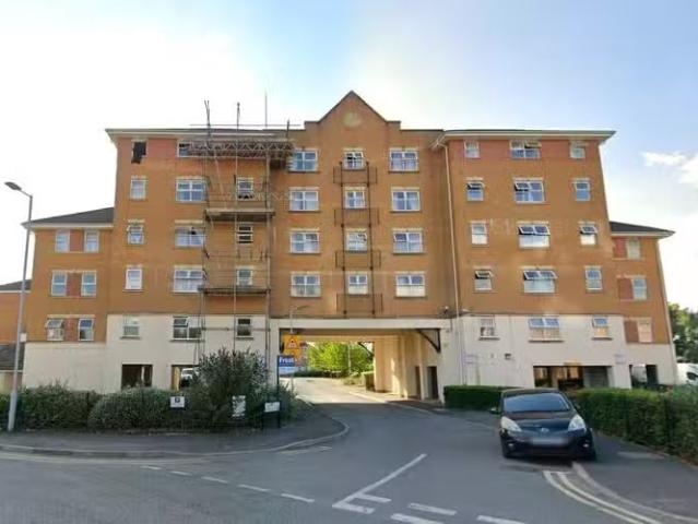 Pickfords Gardens, SLOUGH