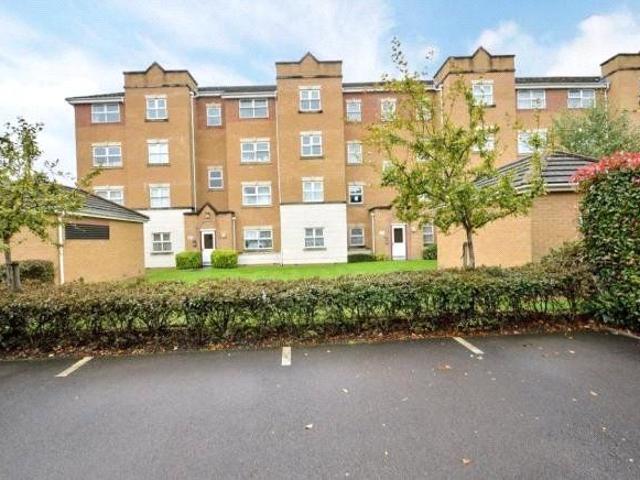 Pickfords Gardens, Slough, Berkshire SL1, 1 bed flat to rent, £1,100 pcm | PrimeLocation