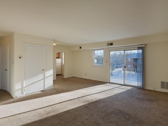 Pickwick Apartments 1 Bedroom Apartment for Rent at 20 Church Rd, Maple Shade, NJ 08052