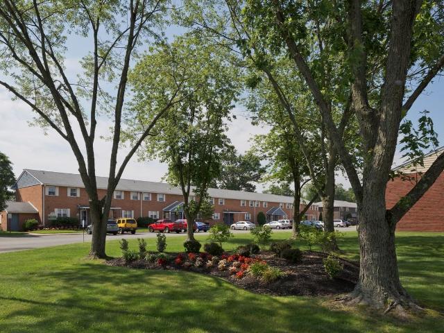 Pickwick Apartments 2 Bedroom Apartment for Rent at 20 Church Rd, Maple Shade, NJ 08052