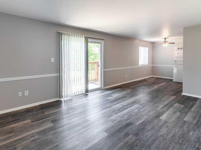Pickwick Farms Apartments 1 Bedroom Apartment for Rent at 1540 Handball Ln, Indianapolis, IN 46260 St. Vincent Greenbriar