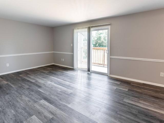 Pickwick Farms Apartments 2 Bedroom Apartment for Rent at 1540 Handball Ln, Indianapolis, IN 46260 St. Vincent Greenbriar