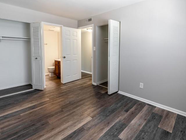 Pickwick Farms Apartments 2 Bedroom Apartment for Rent at 1540 Handball Ln, Indianapolis, IN 46260 St. Vincent Greenbriar