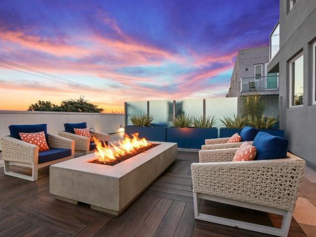 &Pico Studio Apartment for Rent at 11916 W Pico Blvd, Los Angeles, CA 90064 West Los Angeles