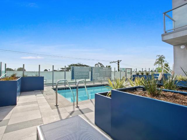 &Pico Studio Apartment for Rent at 11916 W Pico Blvd, Los Angeles, CA 90064 West Los Angeles