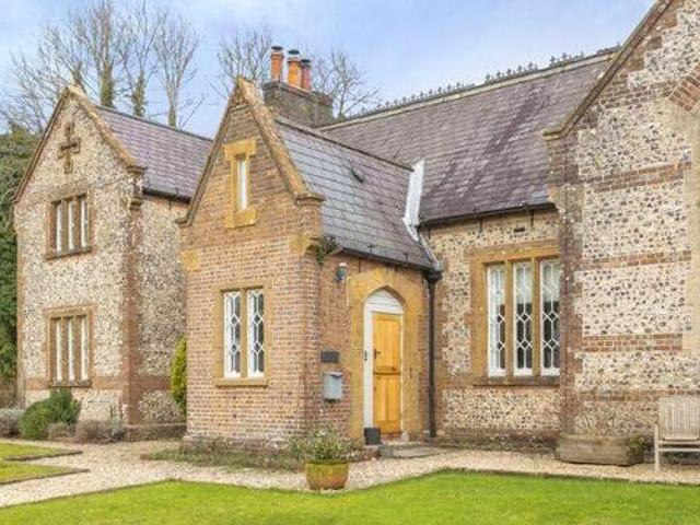 Piddletrenthide, Dorchester, 2 Bedroom Terraced