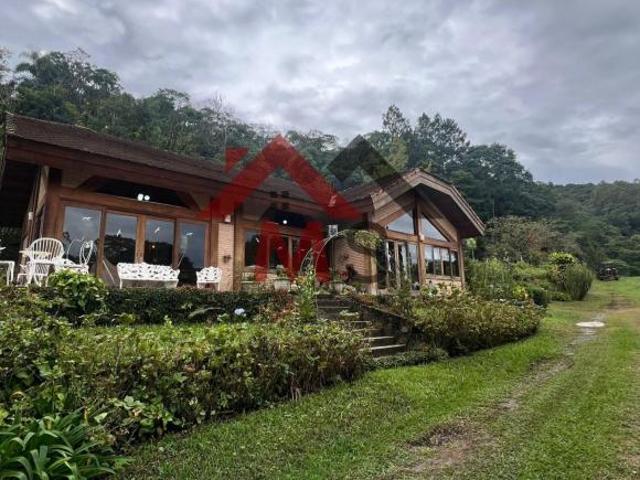 Piedade lindo sítio com 200.000 m² com lago e peixes