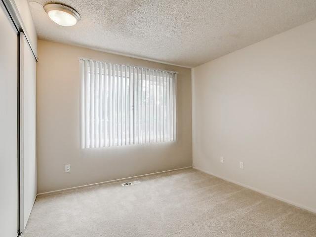 Piedmont 2 Bedroom Apartment for Rent at 15309 Ne 13th Pl, Bellevue, WA 98007 Crossroads