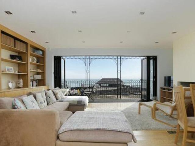 Pier Approach, Broadstairs, 3 Bedroom Flat