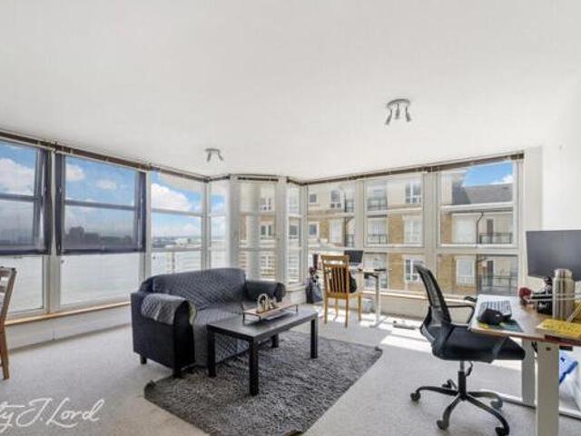 Pier Head Lock, London, 2 Bedroom Apartment