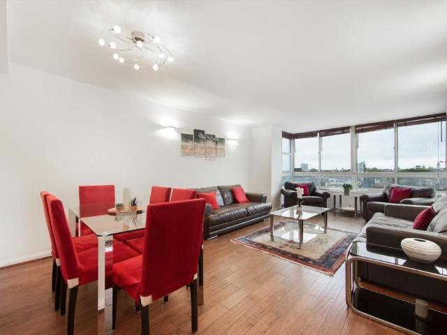 Pier House, Cheyne Walk, Chelsea SW3, 2 bed flat to rent, £3,500 pcm | PrimeLocation