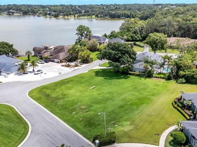 Pier Place Dr, Lakeland, FL 33813