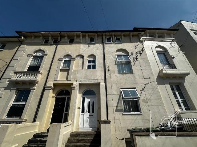 Pier Road, Northfleet DA11, 1 bed flat to rent, £950 pcm | PrimeLocation
