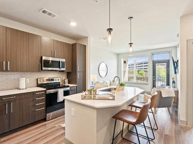 Pier 33 Apartments 2 Bedroom Apartment for Rent at 901 Nutt St, Wilmington, NC 28401 Downtown Wilmington