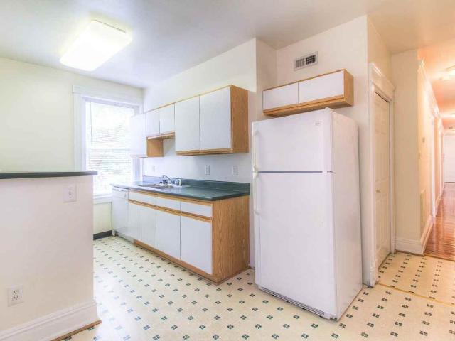Pierce Arrow 1 Bedroom Apartment for Rent at 2709 W Cary St, Richmond, VA 23220 The Fan