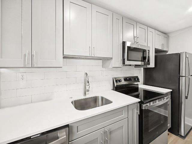 Pierce Arrow 2 Bedroom Apartment for Rent at 2709 W Cary St, Richmond, VA 23220 The Fan