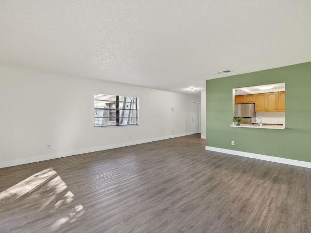 Pierce Beach Premier Apartments at Woodland Condominium
