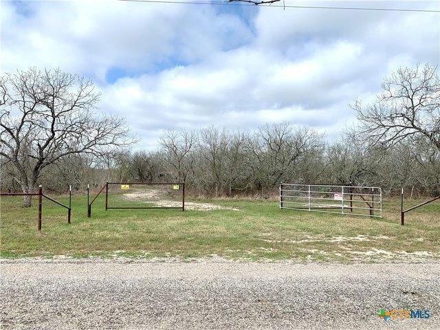 Pierce Rd, Goliad, TX 77963