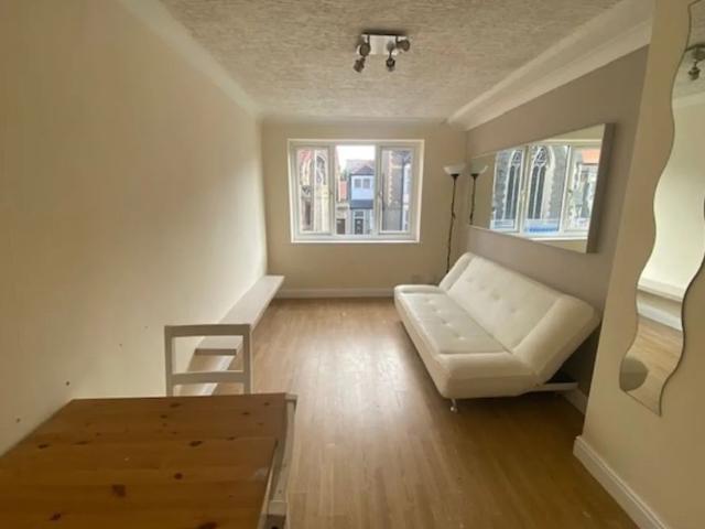 Piercefield Place