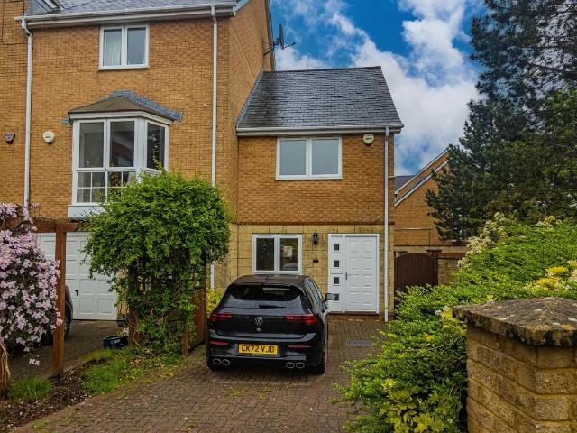 Pierhead View, Penarth Marina CF64, 2 bed end terrace house to rent, £1,375 pcm | PrimeLocation