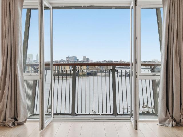 Pierpoint Building, Westferry Road, London E14, 2 bed flat to rent, £2,708 pcm | PrimeLocation