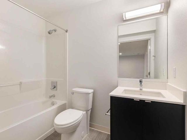 Pike Flats | 722 E Pike St Studio Apartment for Rent at 722 E Pike St, Seattle, WA 98122 Broadway
