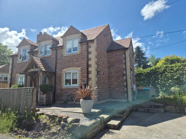 Pike Lane, Kingsley, Frodsham WA6, 3 bed detached house to rent, £1,800 pcm | PrimeLocation