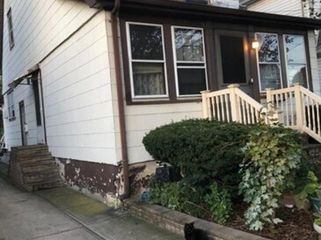 Pilgrim Pl, Valley Stream, Home For Sale