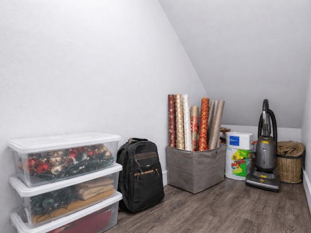 Pilgrim Village Canton, MI 1 Bedroom Apartment for Rent at 7655 Balmoral Dr, Wayne, MI 48187 Canton